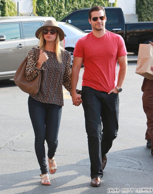 Henry Cavill And Kaley Cuoco First Photos Together On A Hike – Did They ...