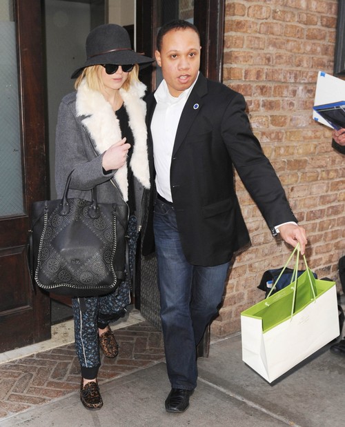 Jennifer Lawrence Makes Chris Martin Jealous With Hot New Bodyguard ...