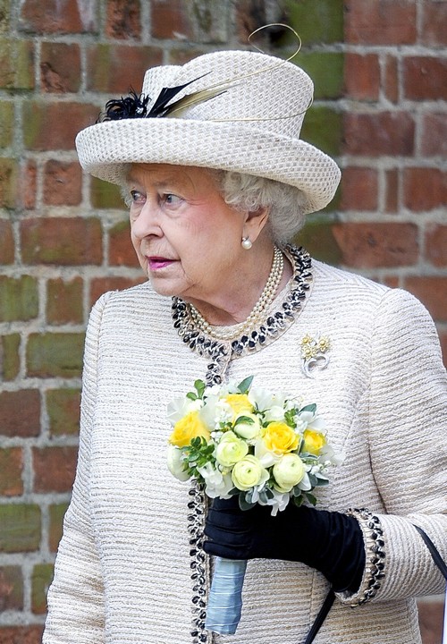 Queen Elizabeth Visits Chelmsford Cathedral | Celeb Dirty Laundry
