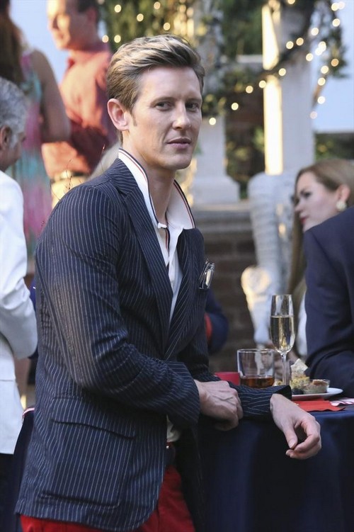Revenge Season 3 Episode 7 "Resurgence" Video, Photos & Spoilers ...